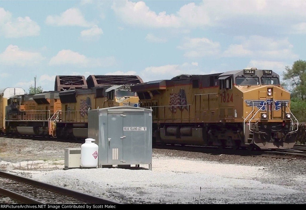 UP 7824, 5130 & 1989